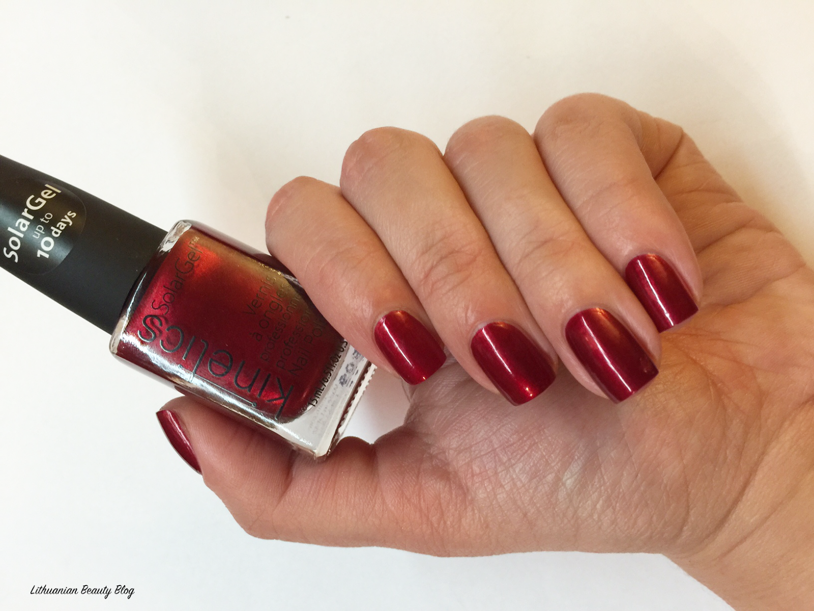Nagų lakas Kinetics Solar Gel Polish, spalva Red Gown | Lithuanian ...