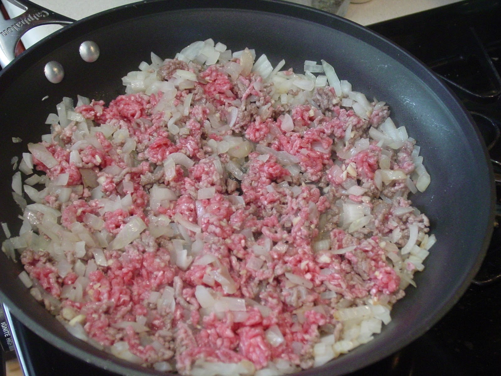 The Dirty Floor: Garlic Bolognese Ghetti
