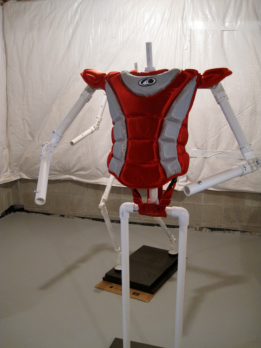 Haunted Eve's Halloween Blog: PVC Pipe Mannequin Upgrade