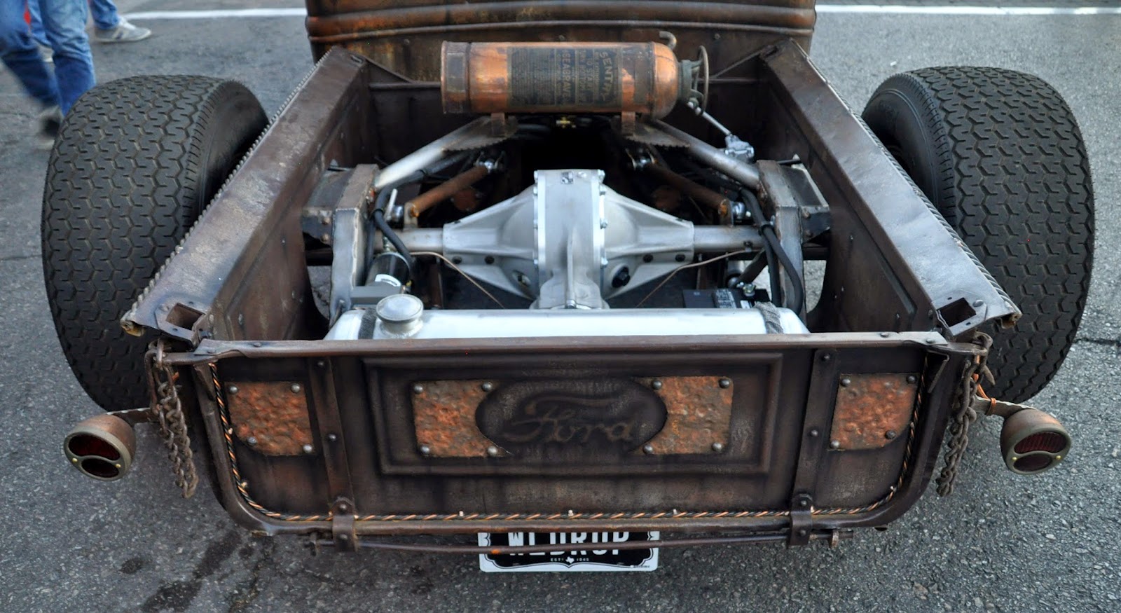 Just A Car Guy: Welder Up bought a couple rat rods to SEMA this year ...