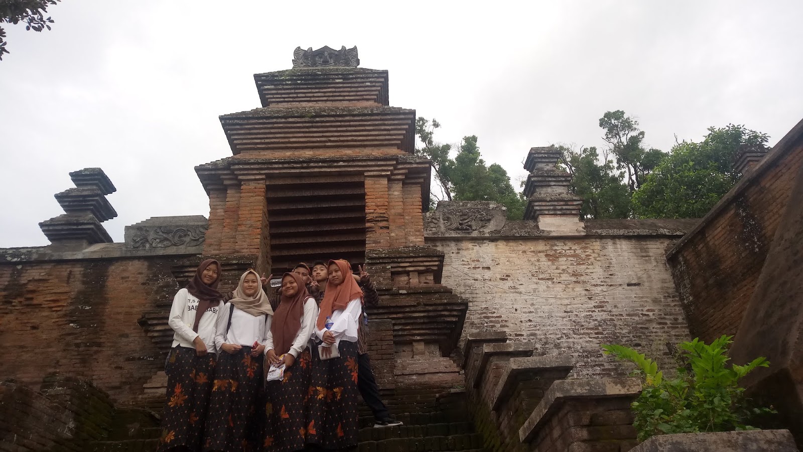 PAKET JELAJAH KOTAGEDE JOGJAKARTA, WISATA SEJARAH KOTAGEDE YOGYAKARTA ...