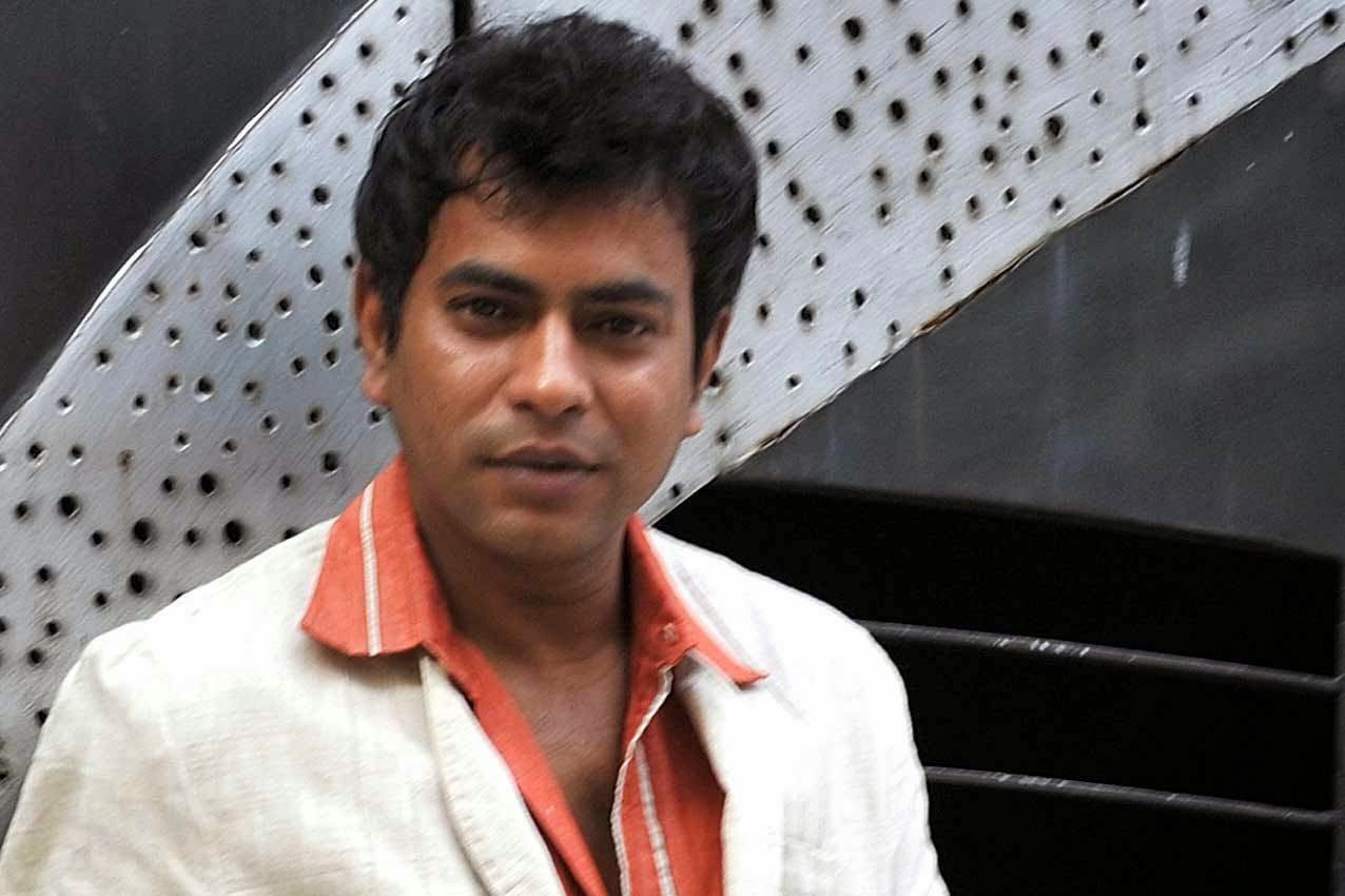 Celebrity Photo: Rudranil ghosh