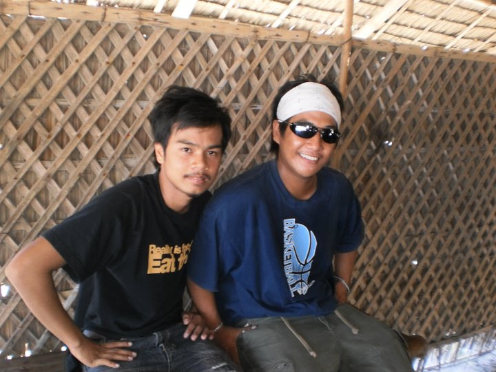 Most Pinoys Pastime..: Tambay..!