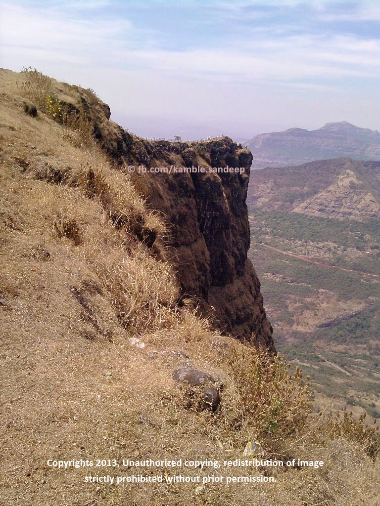 Takmak Tok, Enemy's Executon Point at Raigad Fort - टकमक टोक