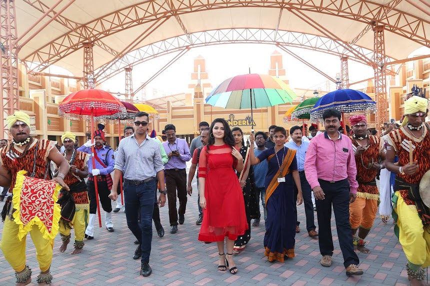 Anupama Parameswaran launching Mission Interstellar at Wonderla ...