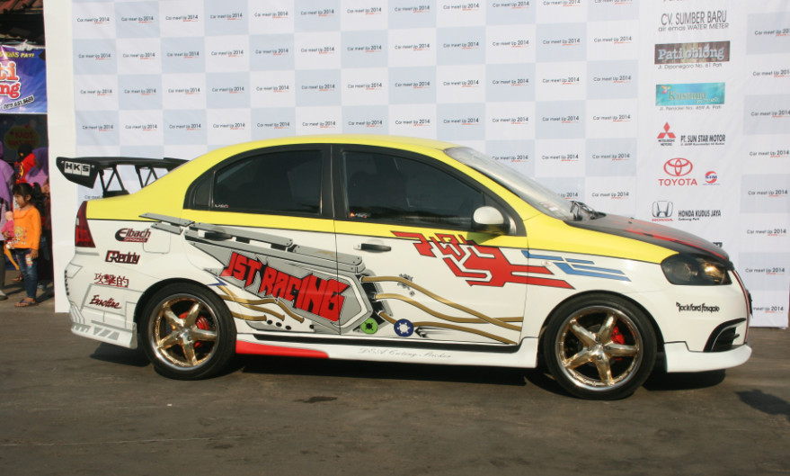 Modifikasi Mobil Ceper | modif kontes | kumpulan gambar modifikasi terbaru