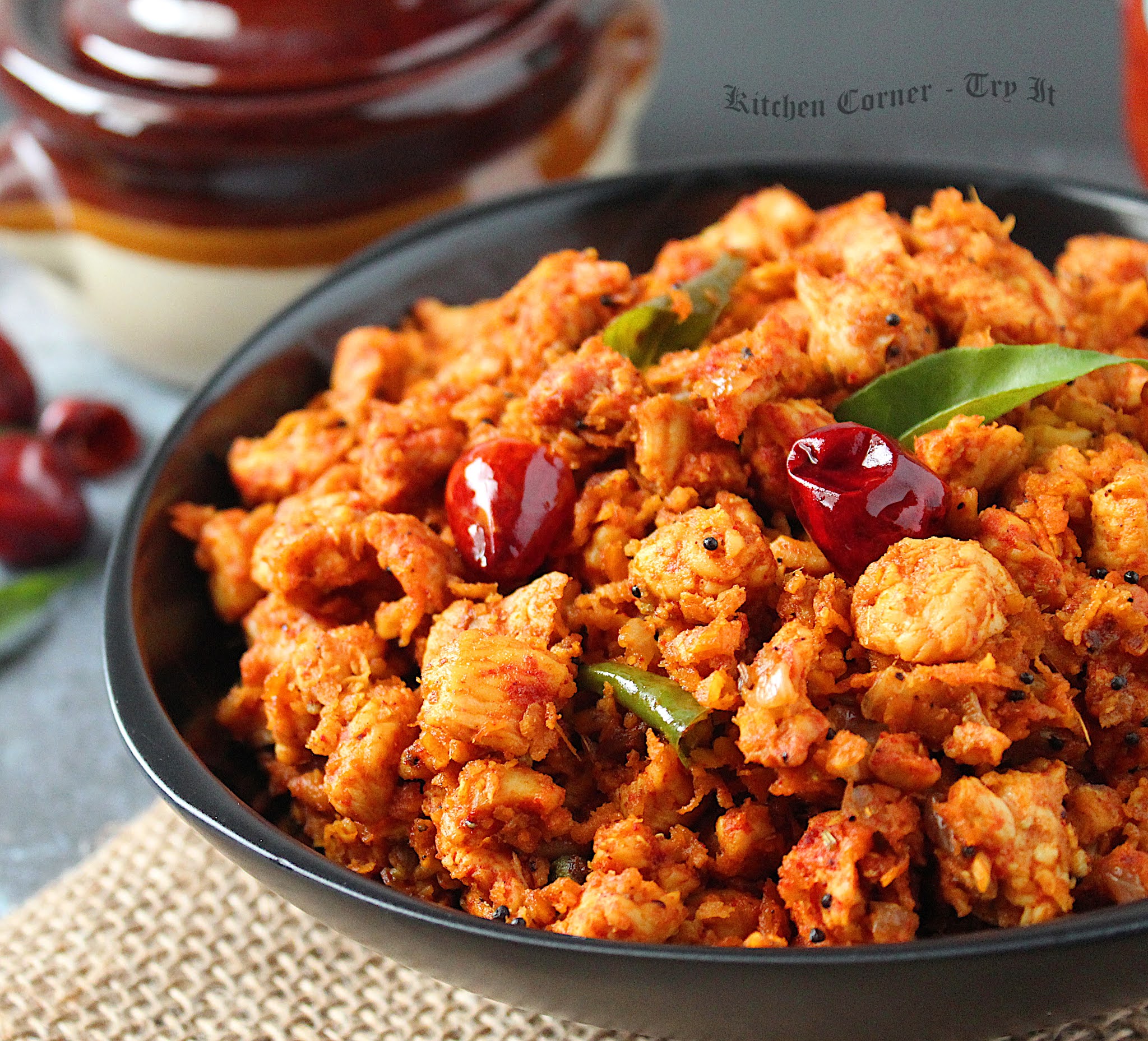 Kozhi thoran/ Trivandrum Style Chicken Thoran