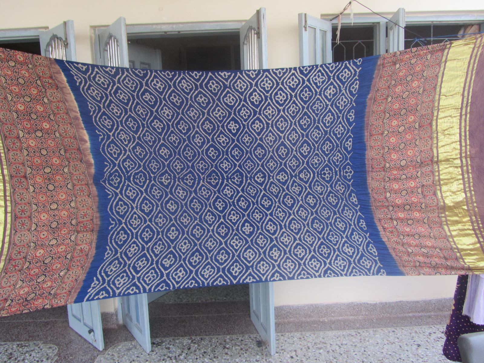 Kutchhi Hand Tie Dyed bandhani , shibori , clamp dyeing , block print ...