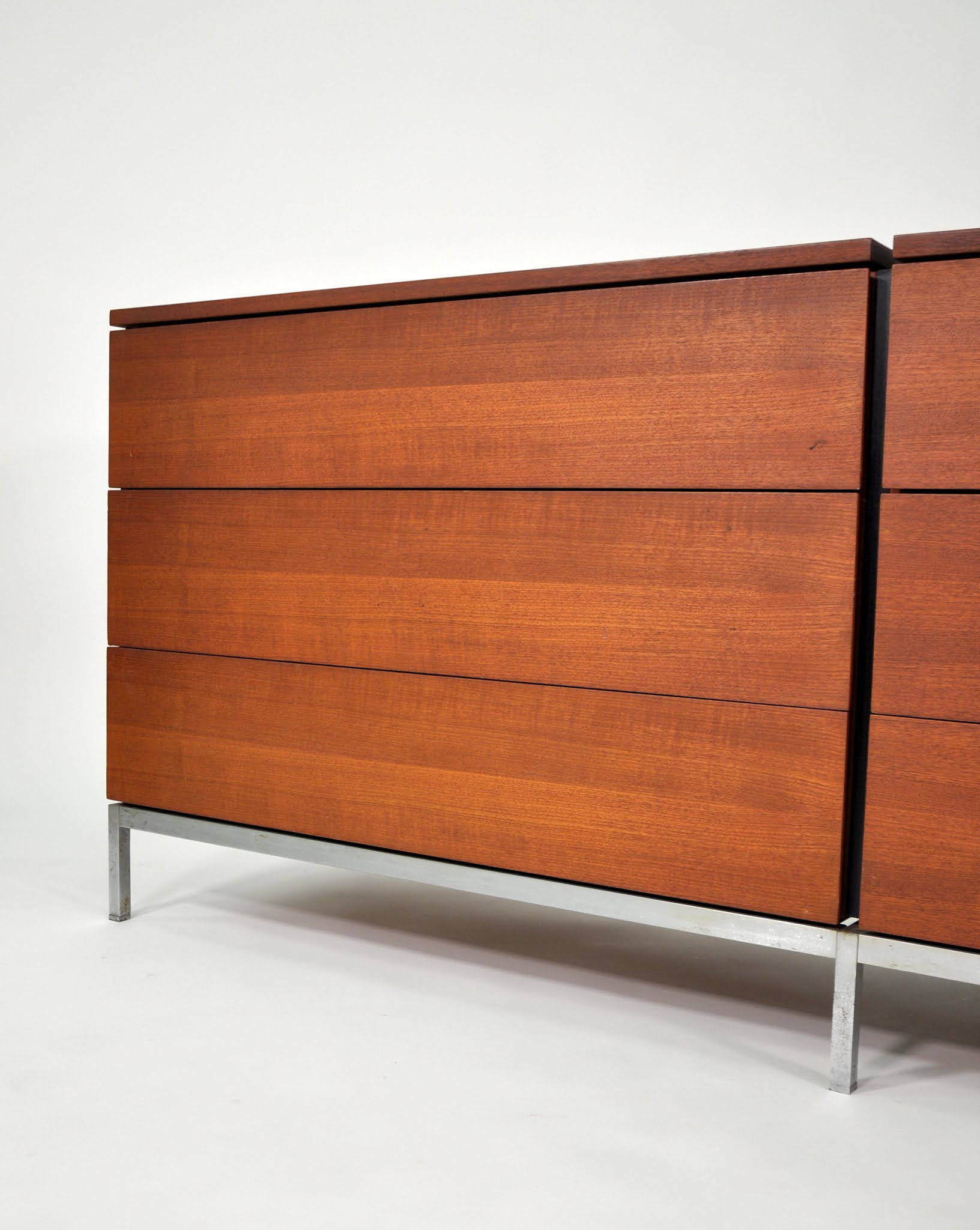 SELECT MODERN: Florence Knoll for Knoll Associates Walnut and Chromed ...