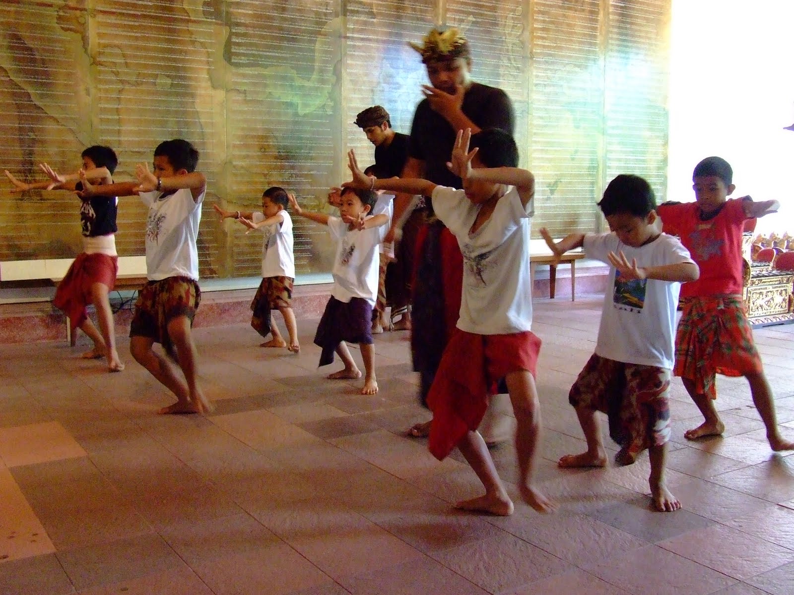 Balinese dance lesson