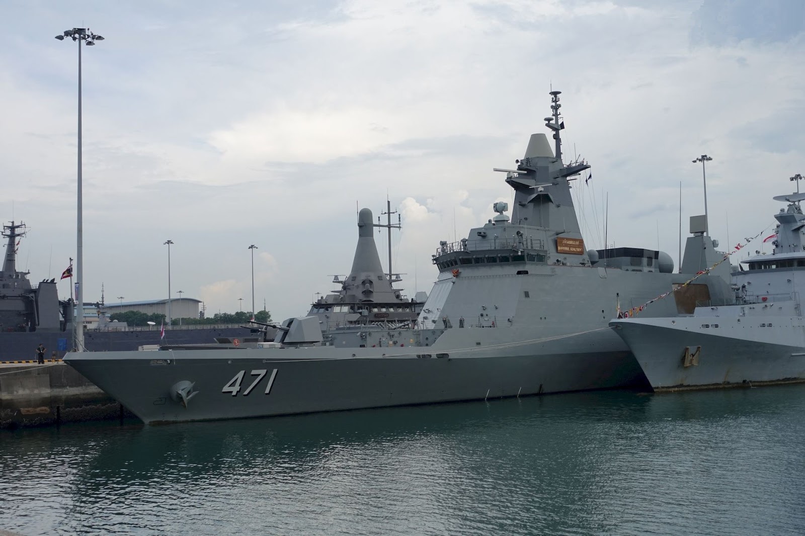 THAIDEFENSE-NEWS: CLOSE UP : HTMS BHUMIBOL ADULYADEJ (FFG-471)