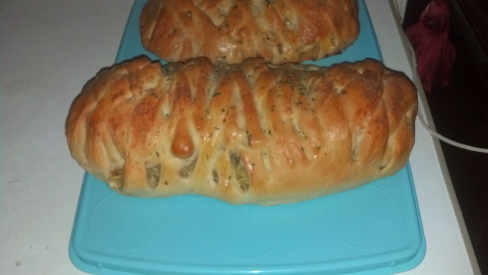 Microgeek Baking : The Flying Braided Spaghetti bread monster (My ...
