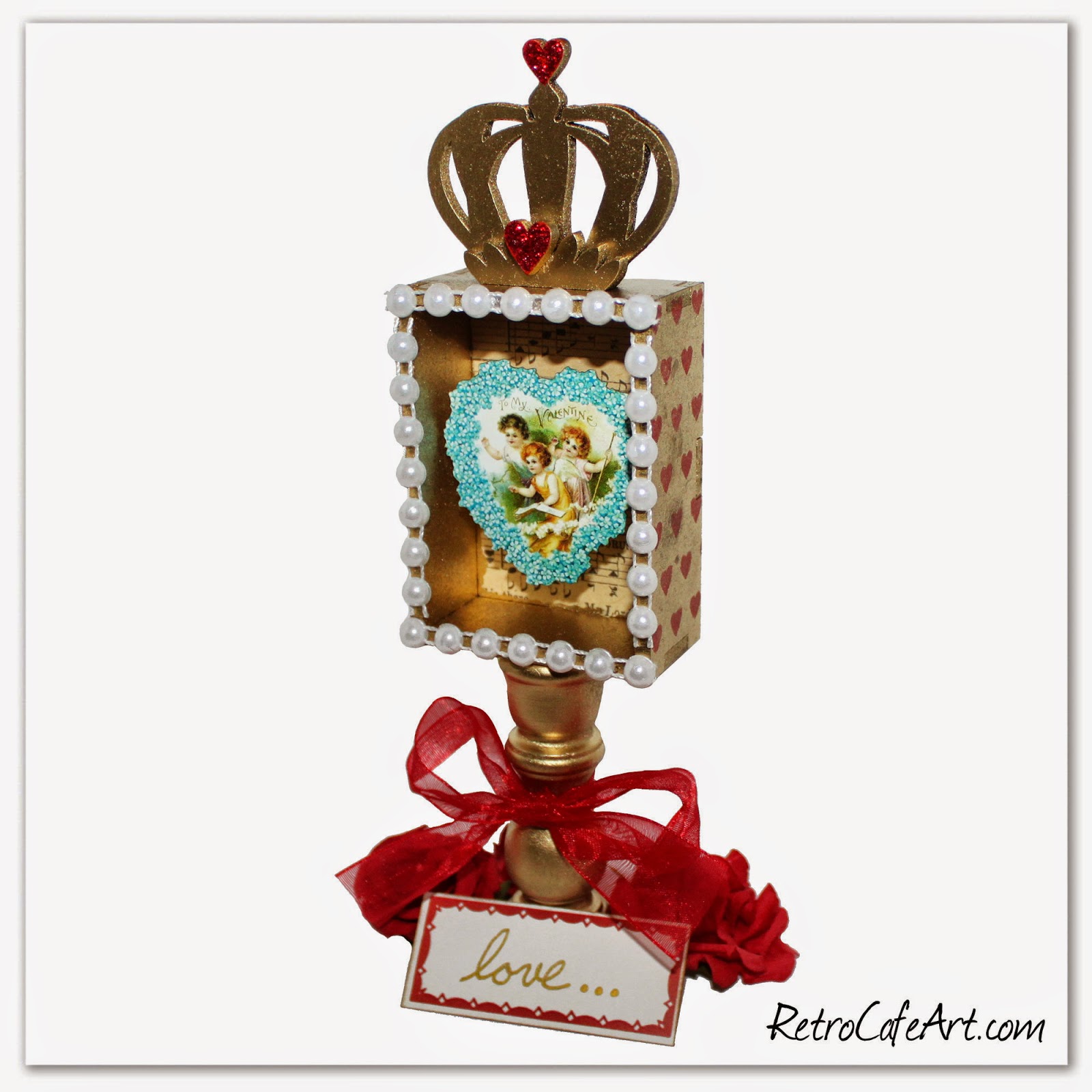 Retro Café Art Gallery: Mini Crown Shrine Tutorial + New Goodies‏