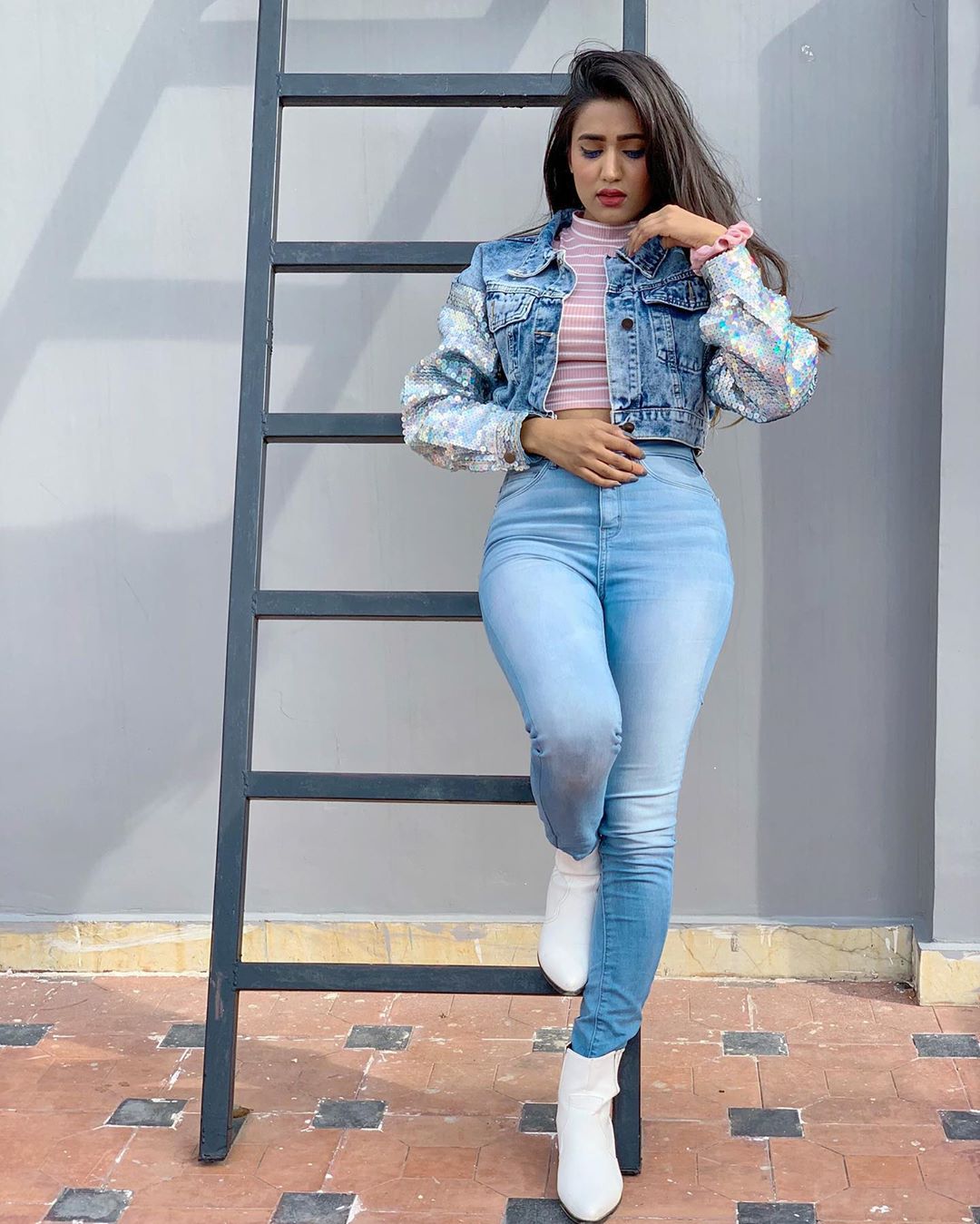 Gima Ashi Photos - GMImages