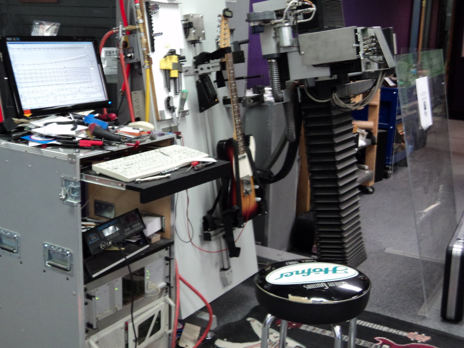 Twelve Guitars: THE PLEK MACHINE IN NORMAN, OKLAHOMA