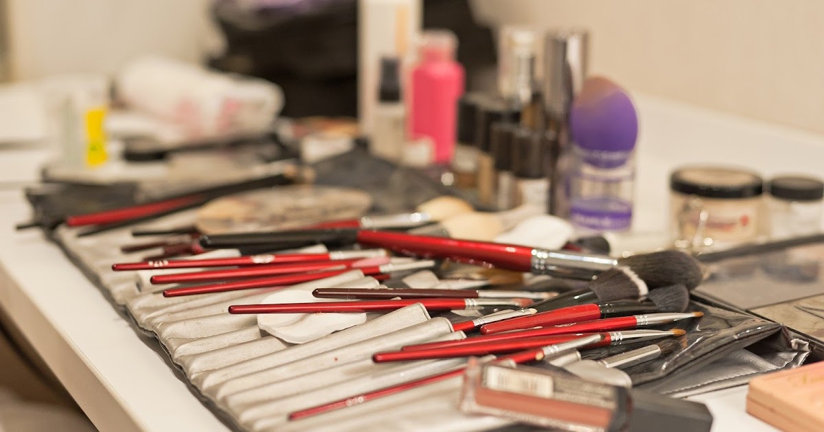 How to De-clutter Your Beauty and Makeup | Cheryl Huggins