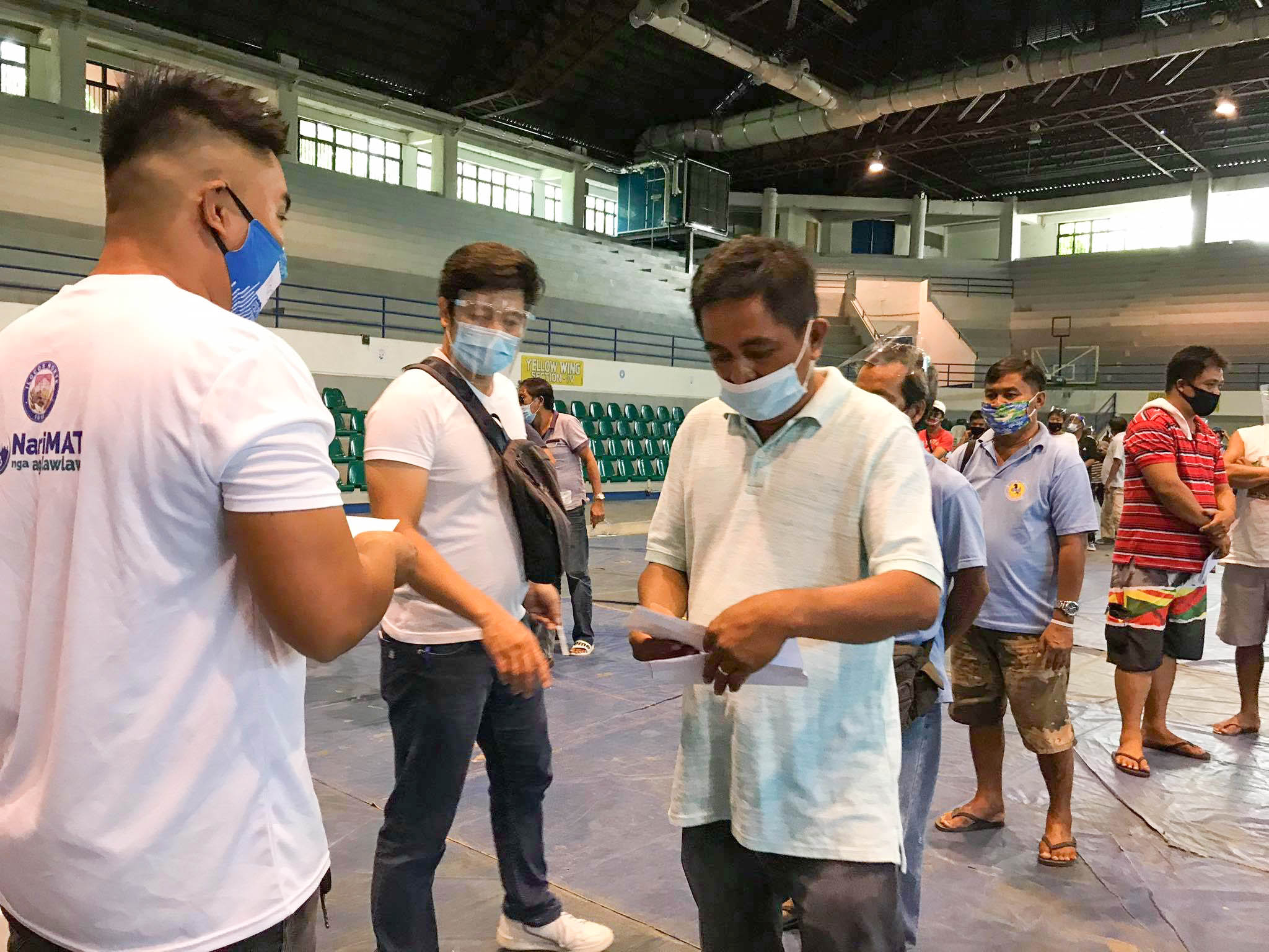 PUJ drivers receive aid thru MINC’s ‘cash-for-work’ project