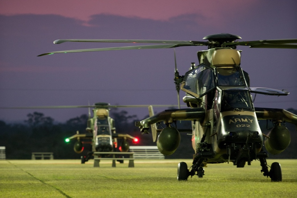 Central Queensland Plane Spotting: The Two Australian Army Tiger ARH ...