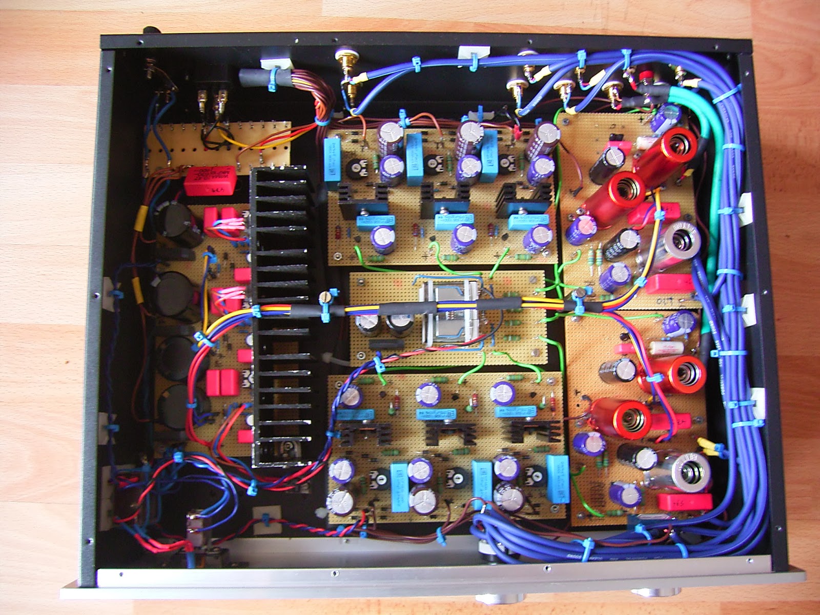 Blog zu Musik, Digital Audio und Röhrentechnik: Der Vorverstärker