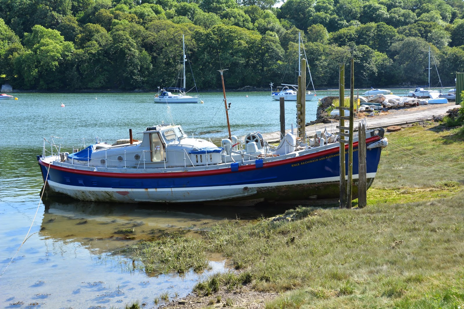 The very ordinary diary of some liveaboards: Neyland to Holyhead