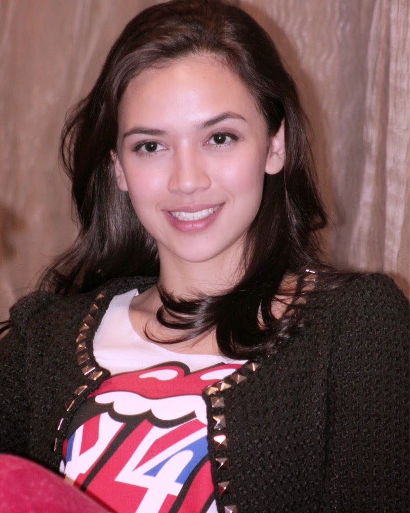 Si-Cantik Diana Danielle | world style