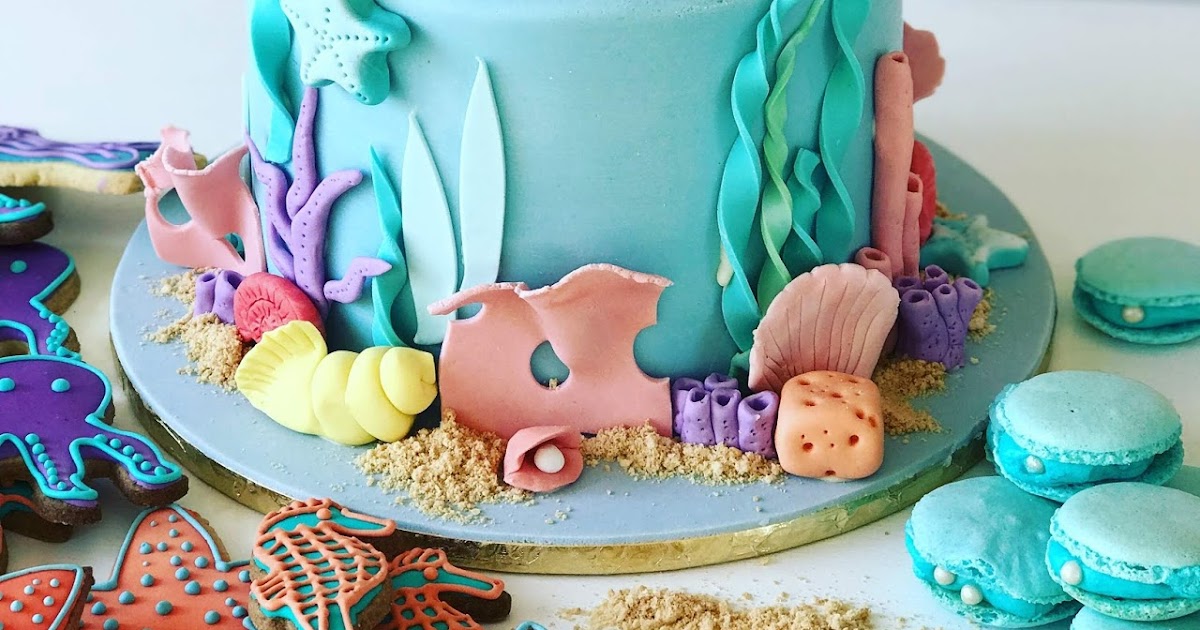 Ocean cake and biscuits