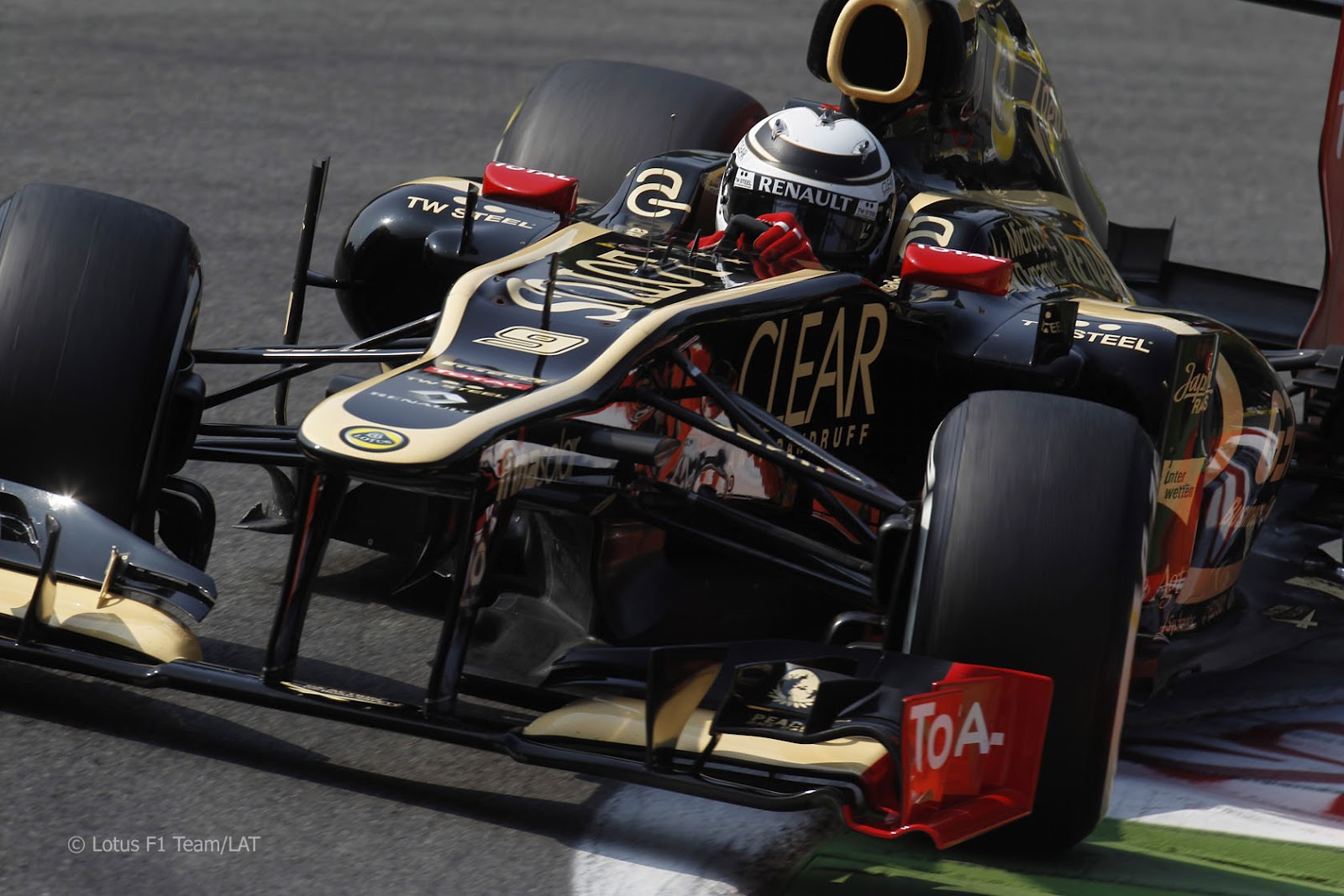 Lotus F1 Team E20 2012 Wallpaper