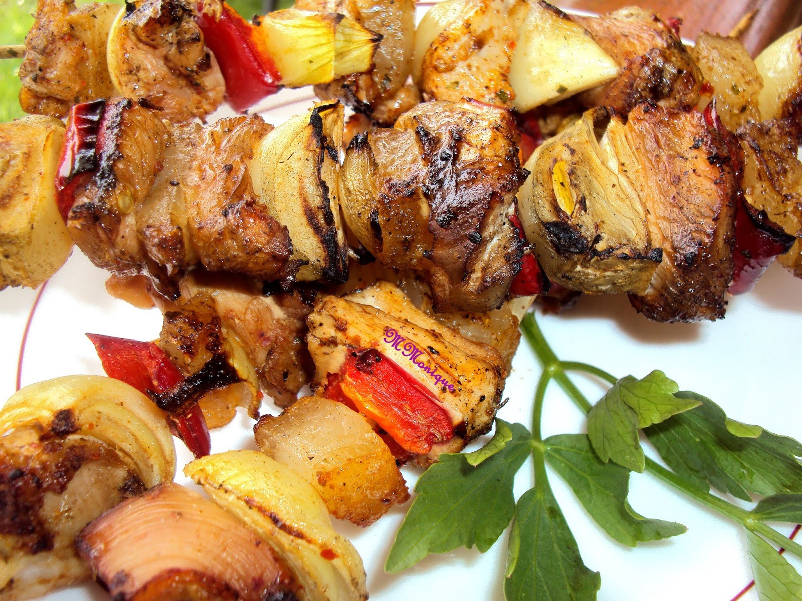 Monique Marton Cuisine: FRIGĂRUI DE PUI