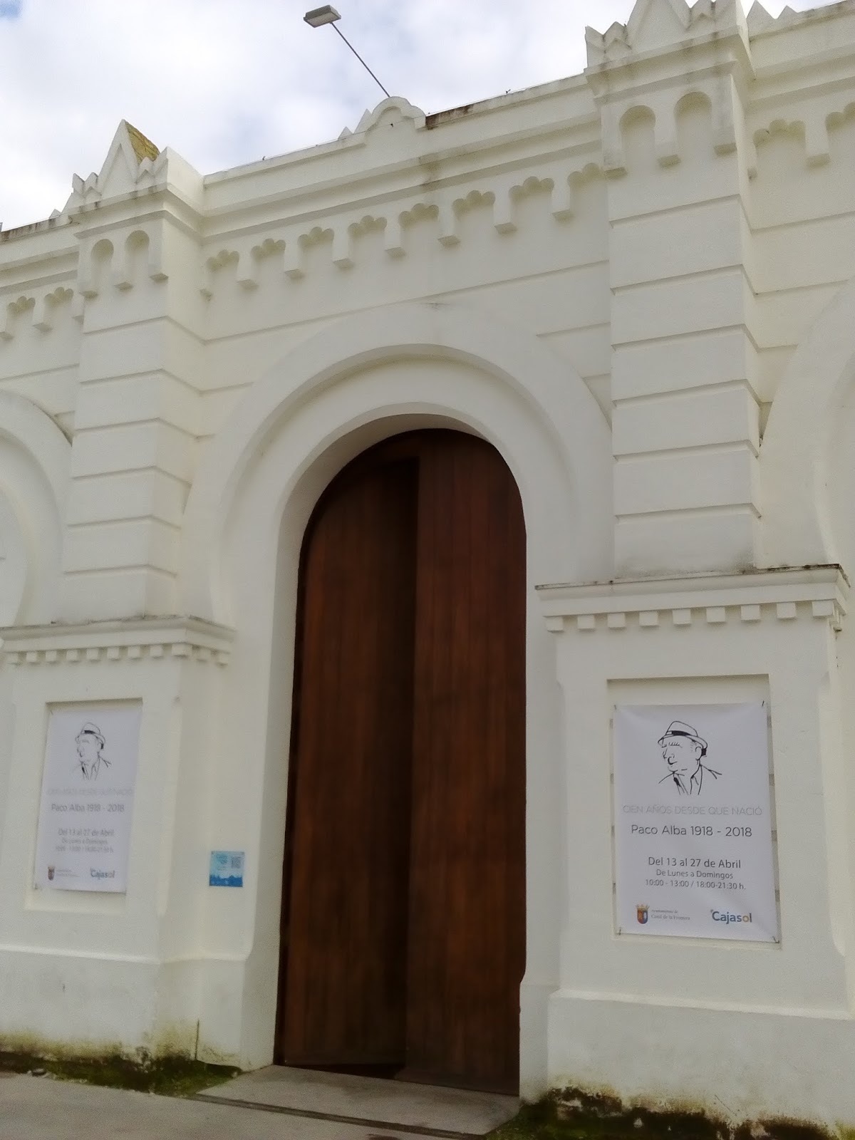 Más típico no lo hay: La exposición de Paco Alba en Conil