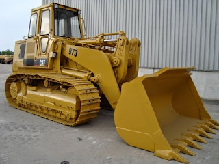 Learn civil engineering online: Use of Crawler loader in construction