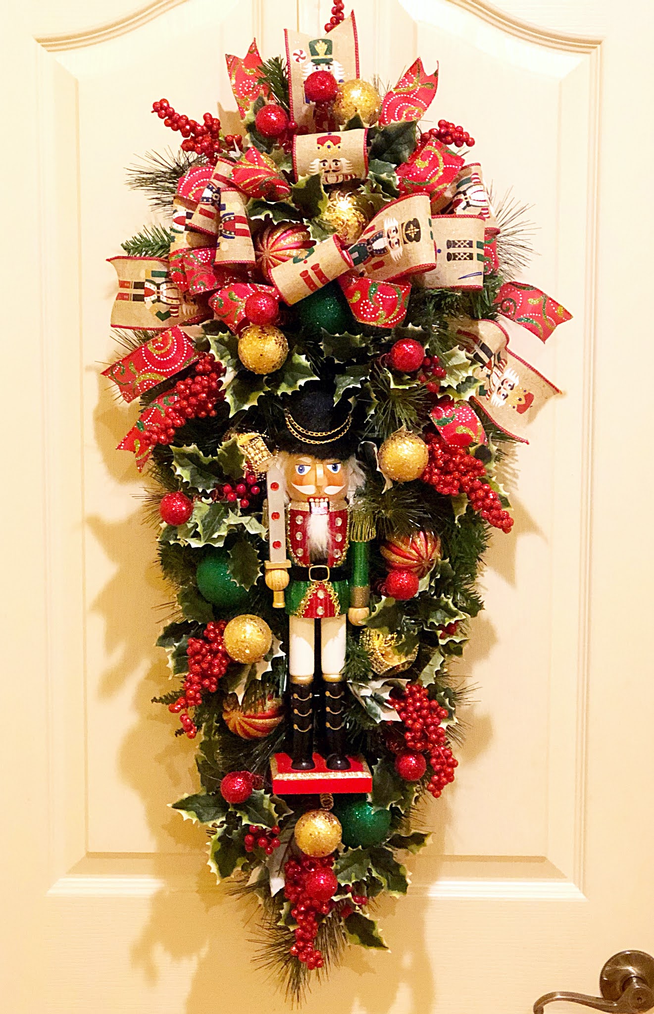 Kristen's Creations: Nutcracker Door Swag