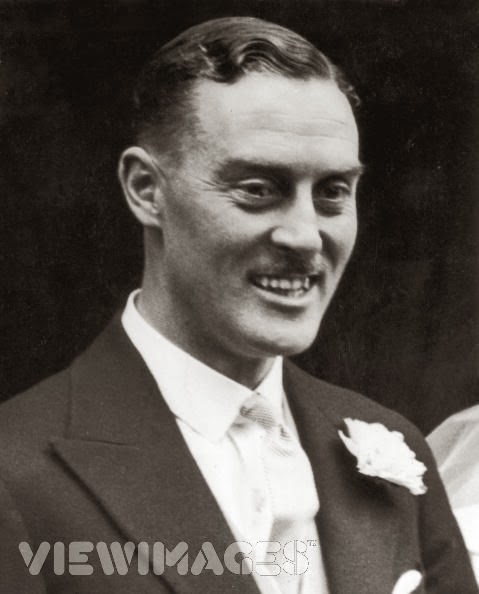 Jejak Tewasnya Brigjen AWS. Mallaby di Jembatan Merah - Surabaya ...