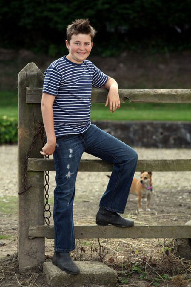 BLOG PANORAMA CRISTÃO: Um estudante de 12 anos foi coroado a drag queen ...