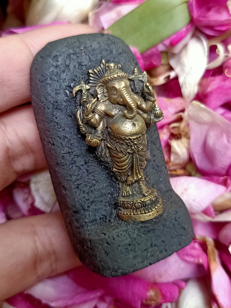 KUNINGAN BATU ARCA GANESHA ~ Jimat Azimat | Batu Mustika Geliga | Keris ...
