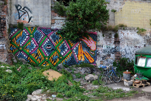 Street Art By ArtFlyMovie: SWEET TOOF - Street Art from London