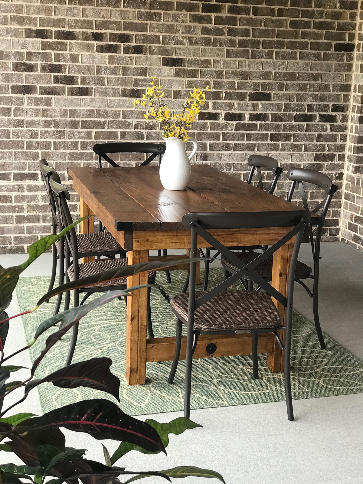 Around the Blocks: Outdoor Table Reveal