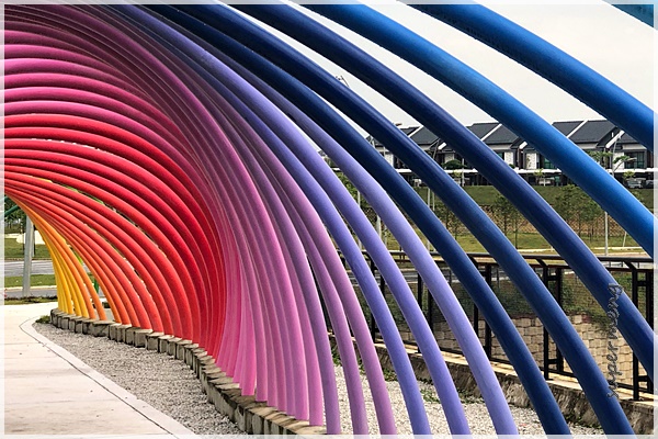 SUPERMENG MALAYA: ELMINA VALLEY - Rainbow Bridge