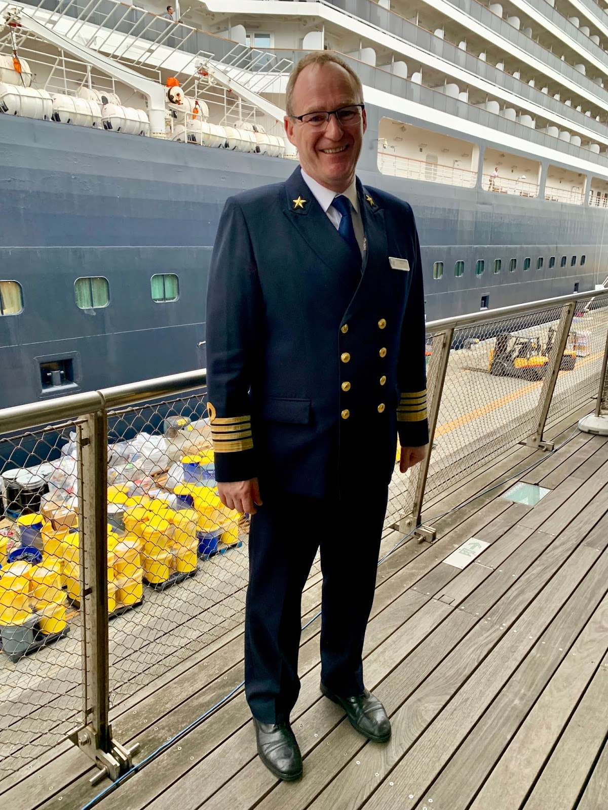 The Adventures of Travellin' Uncle Matt: ARRIVAL YOKOHAMA.