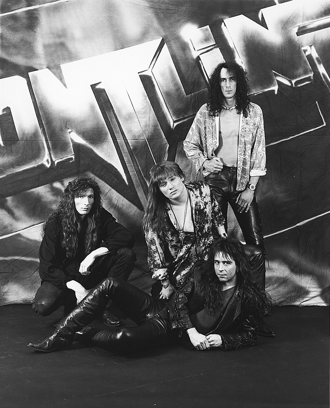 HEAVY PARADISE, THE PARADISE OF MELODIC ROCK!: REVIEW :FRONTLINE ...