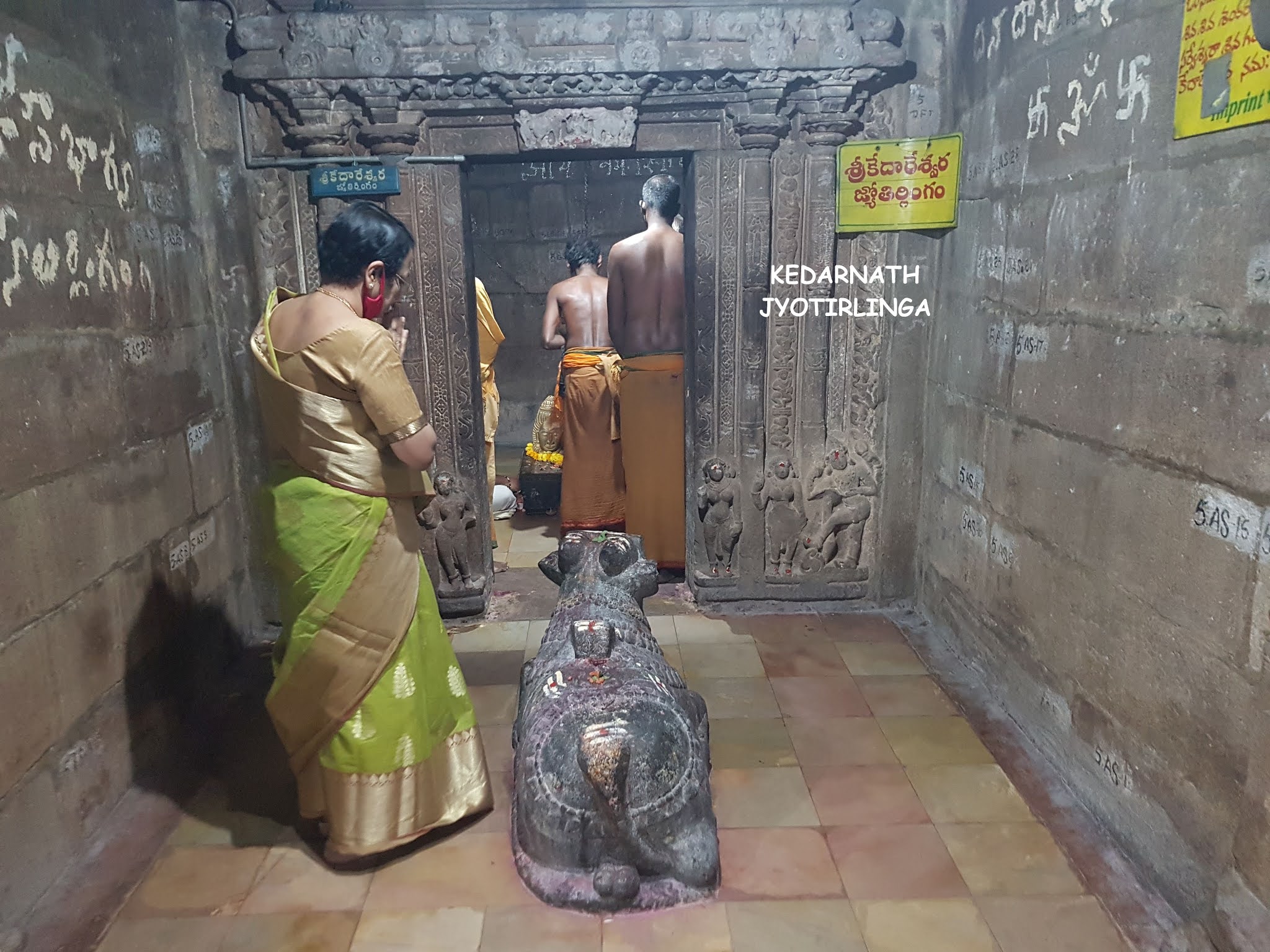 Raghu's column!: Sri Lalitha Someshwara Swamy Temple, Somasila.