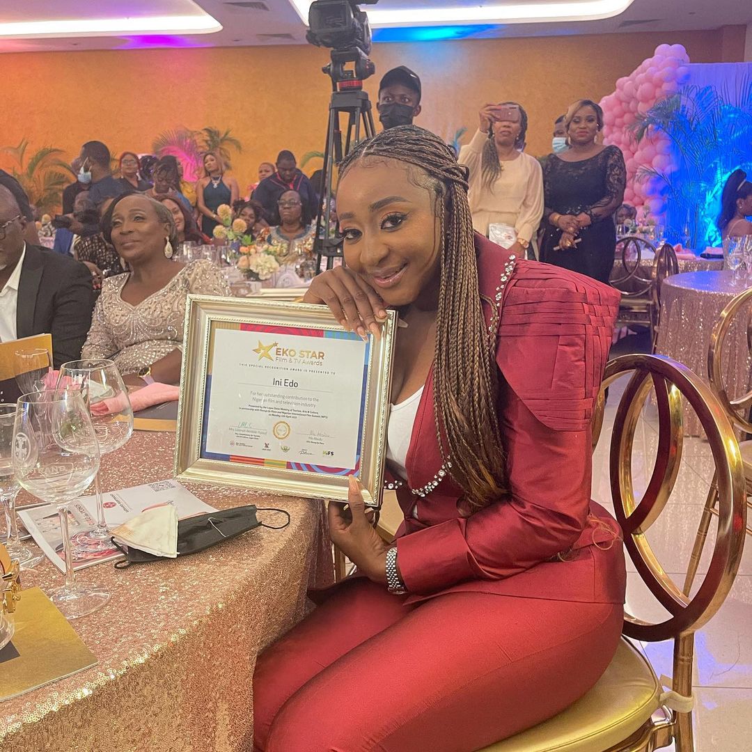 Stella Dimoko Korkus.com: Celebrities And TV Personalities Receive The ...