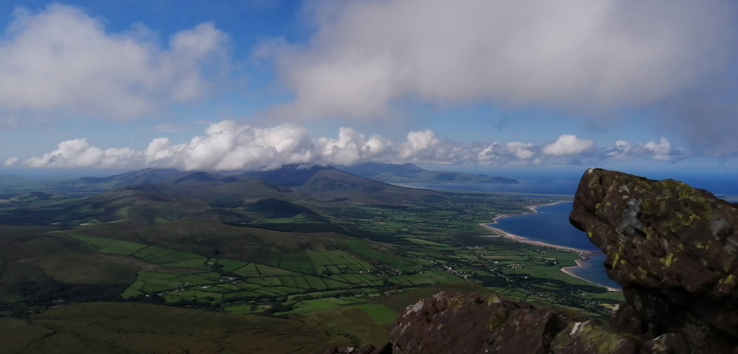 HOWLINGMIST: The Slieve Mish Mountains. Caherconree and Baurtregaum