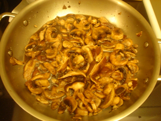 anymonkeycan: MUSHROOM GNOCCHI MARSALA WITH MINT & WALNUTS (a 2-3 ...