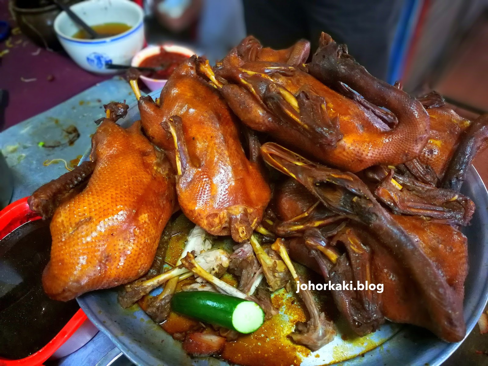 Famous Yong Peng Duck Noodles 永平鸭肉 |Tony Johor Kaki Travels for Food ...
