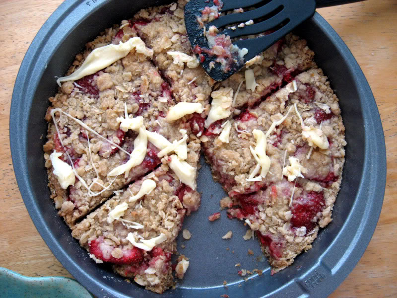 Strawberry Streusel Bars w/ White Chocolate Drizzle | Fresh from the...