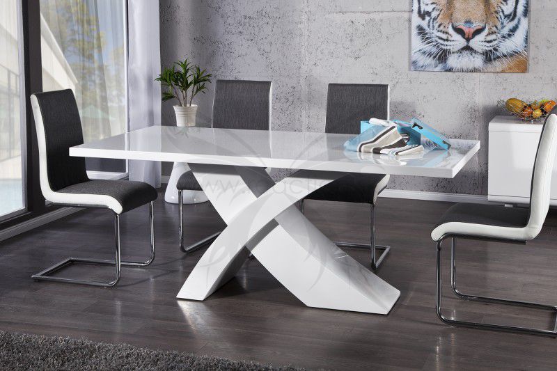 Luxusný nábytok REACTION: Luxusné jedálenské stoly