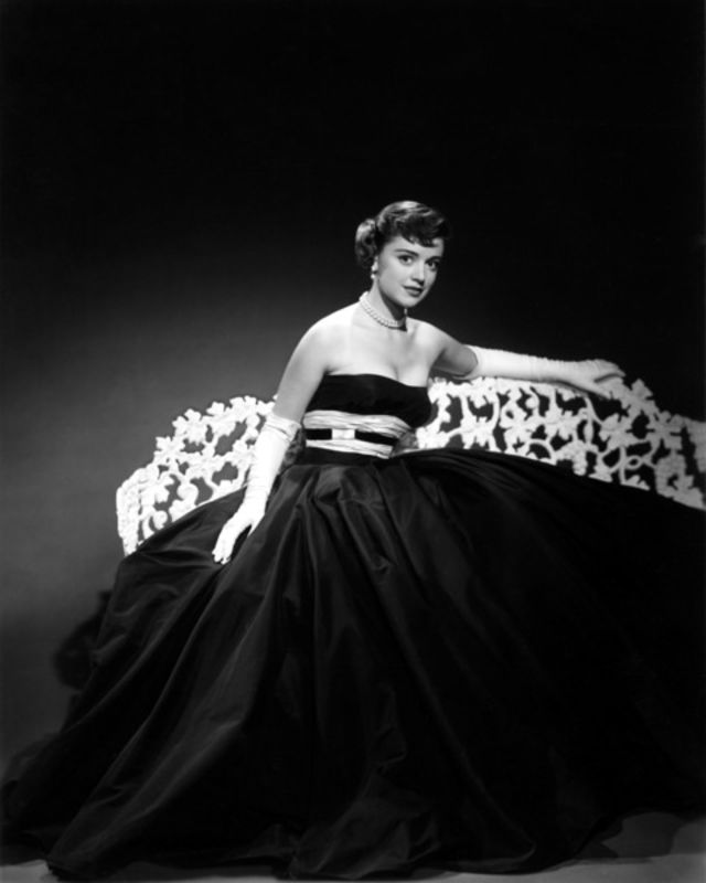 40 Gorgeous Photos of Young Beautiful and Talented Anna Maria ...