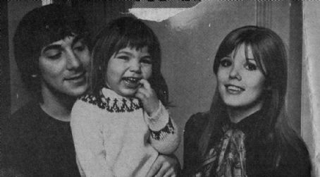 * A Young Vintage Wholigan *: It's a Girl, Mrs Walker!