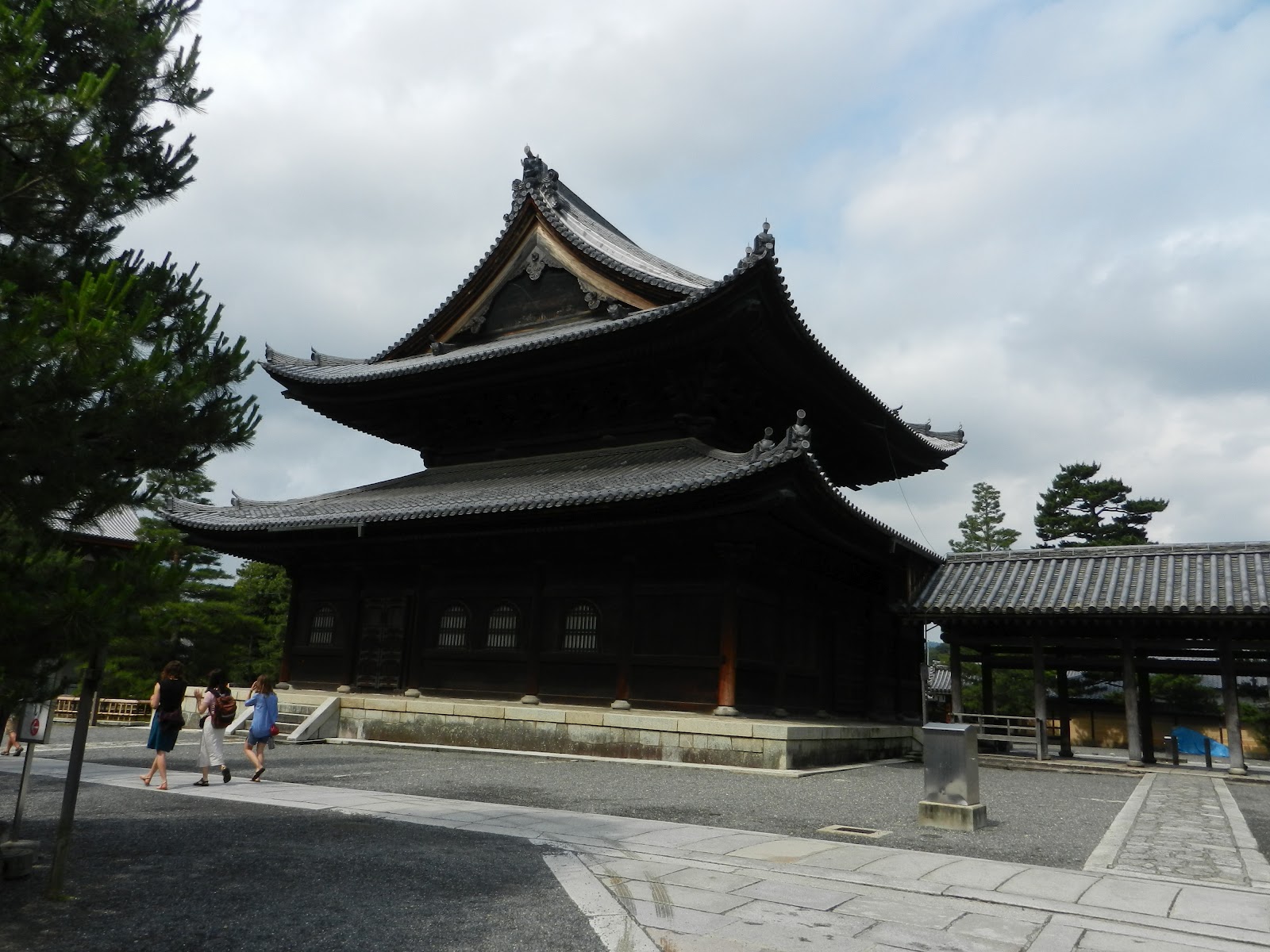 Journey in the Land of the Rising Sun: Myoshin-ji Temple Complex ...
