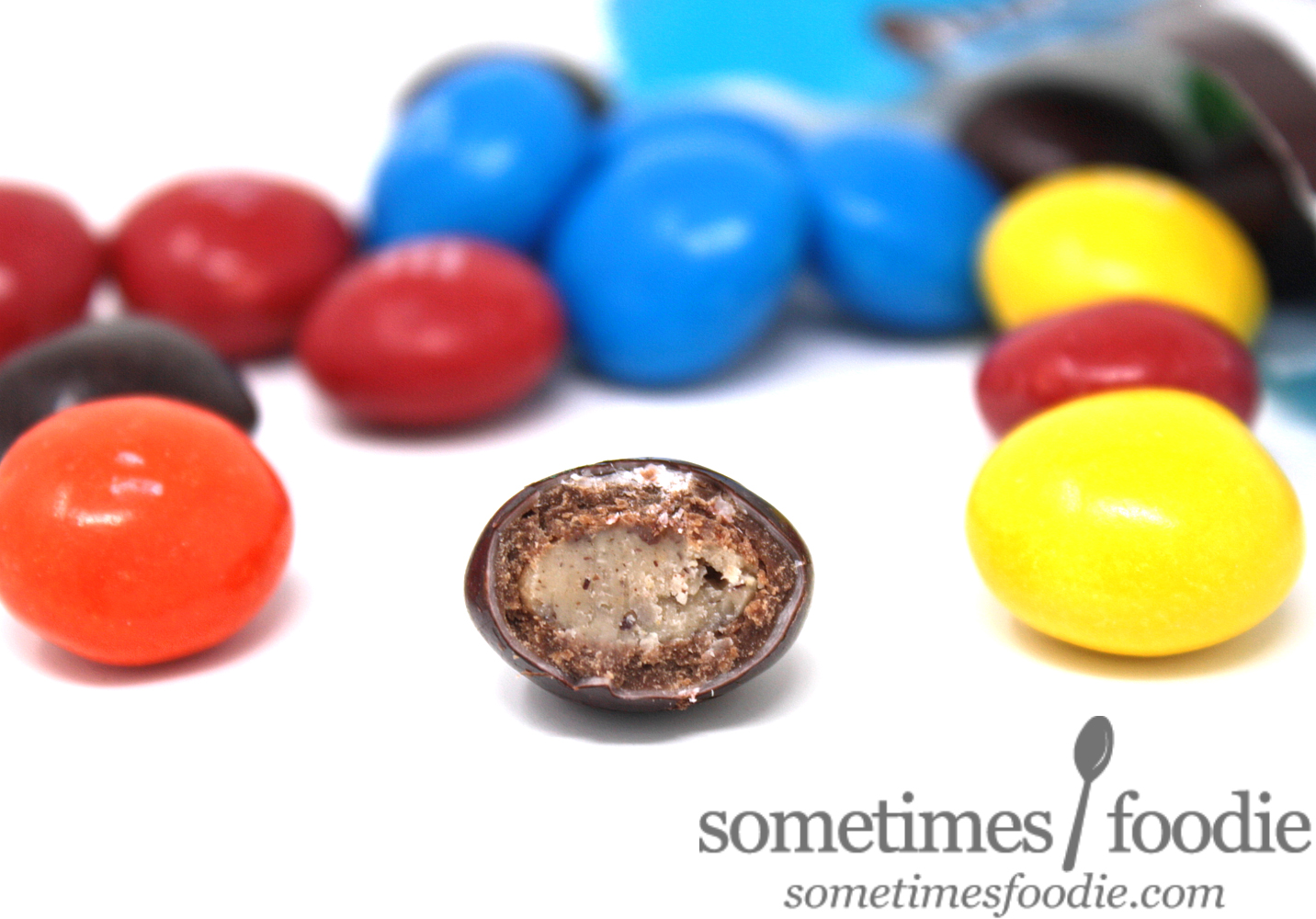 Sometimes Foodie: Wanna-be Nutella - Hazelnut Spread m&m's